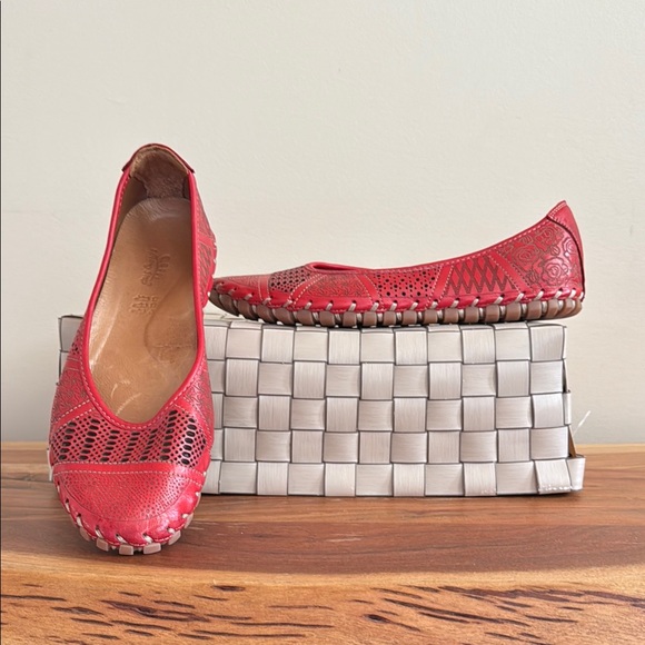 Spring Step | Shoes | Spring Step Red Leather Flats With Moccasin ...
